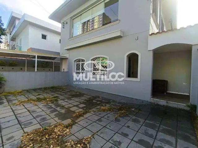 Casa / Sobrado para Locação em Santos/SP Embaré 3 Quartos
