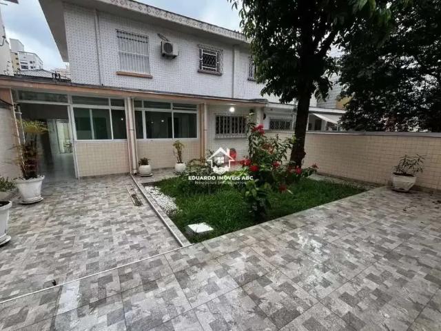 Casa / Sobrado para Locação em Santos/SP Embaré 3 Quartos