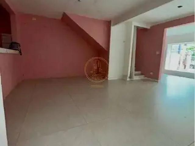 Casa / Sobrado para Locação em Santos/SP Embaré 4 Quartos