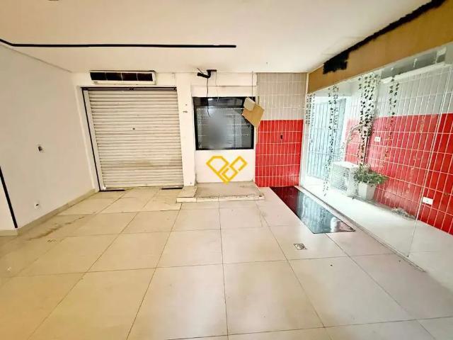 Casa / Sobrado para Locação em Santos/SP Embaré 4 Quartos