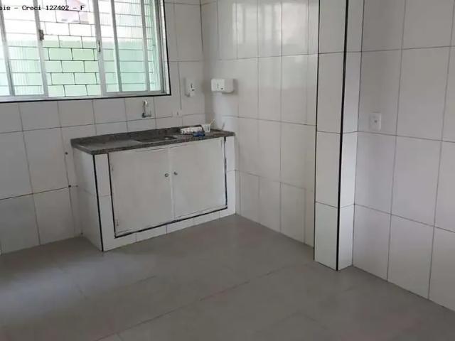 Casa / Sobrado para Locação em Santos/SP Embaré 5 Quartos