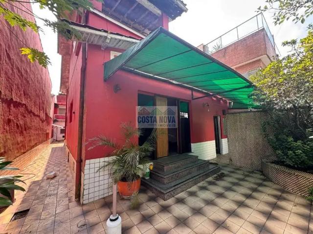 Casa / Sobrado para Locação em Santos/SP Encruzilhada 6 Quartos