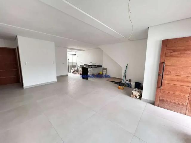 Casa / Sobrado para Locação em Santos/SP Estuário 3 Quartos