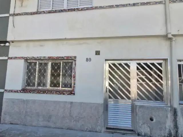 Casa / Sobrado para Locação em Santos/SP Estuário 2 Quartos
