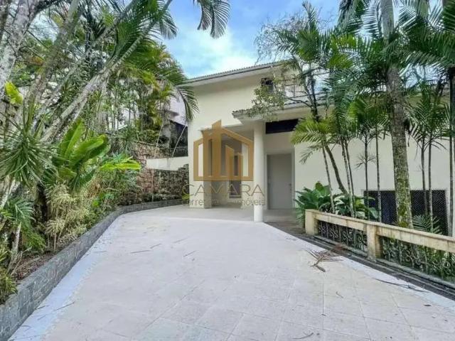 Casa / Sobrado para Locação em Santos/SP José Menino 6 Quartos