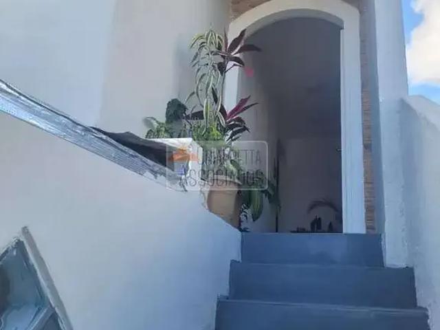 Casa / Sobrado para Locação em Santos/SP Santa Maria 3 Quartos