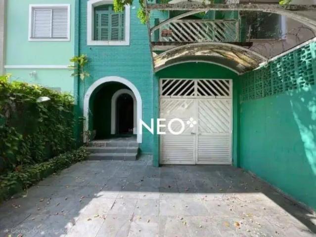Casa / Sobrado para Locação em Santos/SP Pompéia 3 Quartos