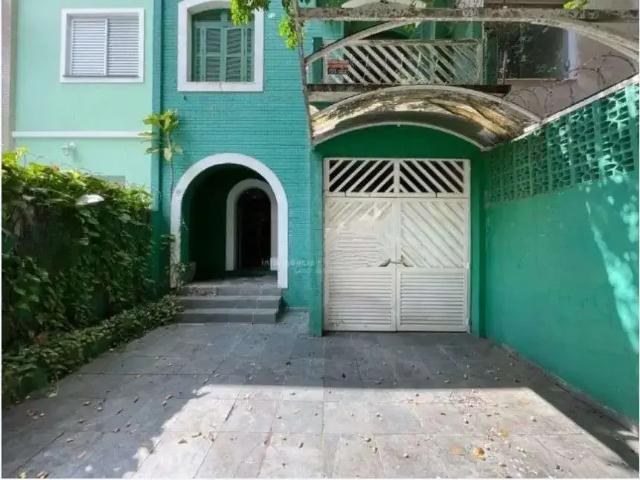 Casa / Sobrado para Locação em Santos/SP Pompéia 3 Quartos