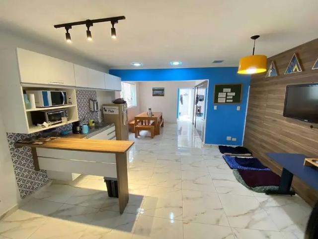Casa / Sobrado para Locação em Santos/SP Ponta da Praia 3 Quartos