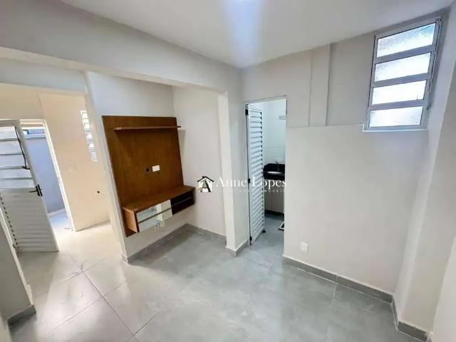 Casa / Sobrado para Locação em Santos/SP Vila Belmiro 2 Quartos