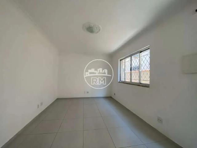 Casa / Sobrado para Locação em Santos/SP Vila Belmiro 2 Quartos