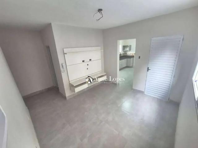 Casa / Sobrado para Locação em Santos/SP Vila Belmiro 2 Quartos