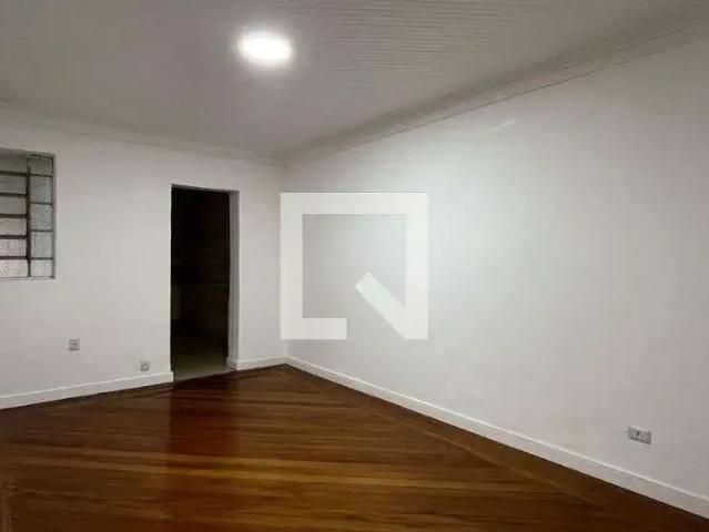 Casa / Sobrado para Locação em Santos/SP Vila Mathias 6 Quartos