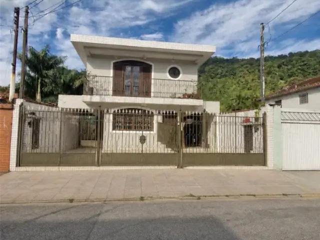 Casa / Sobrado para Locação em Santos/SP Vila São Jorge 3 Quartos