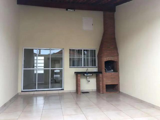 Casa / Sobrado para Locação em Santa Bárbara D'Oeste/SP Vila Linópolis I 3 Quartos