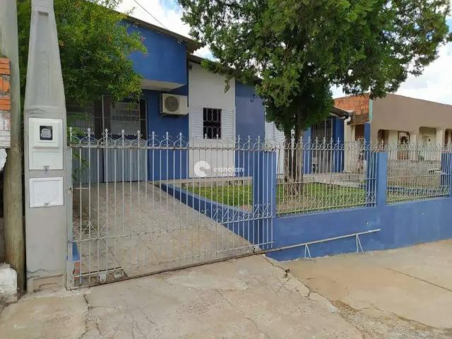 Casa / Sobrado para Locação em Santa Maria/RS Tancredo Neves 3 Quartos