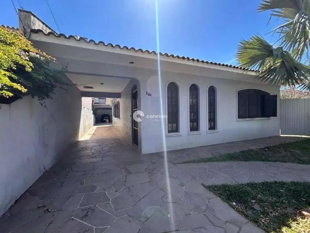 Casa / Sobrado para Locação em Santa Maria/RS Dom Antônio Reis 4 Quartos