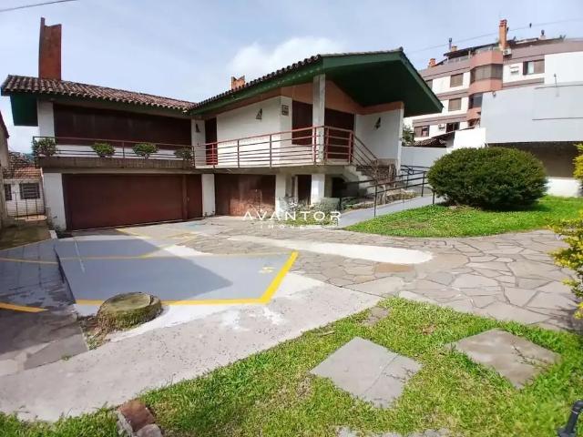 Casa / Sobrado para Locação em Santa Maria/RS Nossa Senhora das Dores 7 Quartos