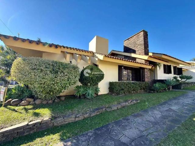 Casa / Sobrado para Locação em Santa Maria/RS São José 4 Quartos