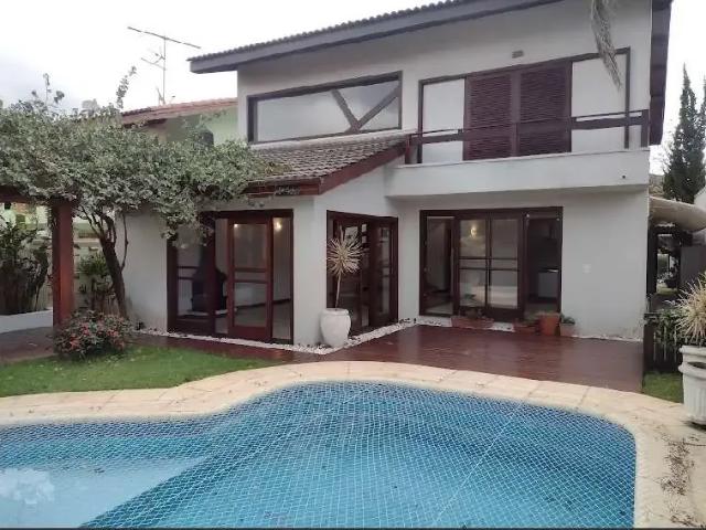 Casa / Sobrado para Locação em Santana de Parnaíba/SP Morada das Flores Aldeia da Serra 3 Quartos
