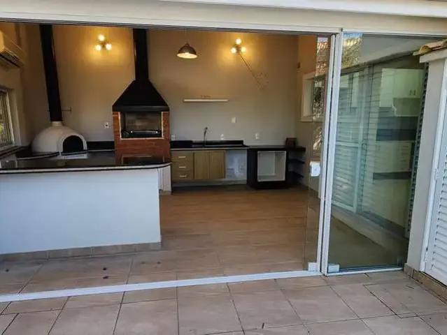 Casa / Sobrado para Locação em Santana de Parnaíba/SP Alphaville 3 Quartos