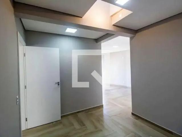 Casa / Sobrado para Locação em Santana de Parnaíba/SP Alphaville 3 Quartos