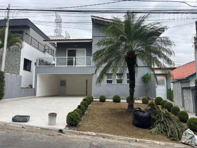 Casa / Sobrado para Locação em Santana de Parnaíba/SP Alphaville 3 Quartos