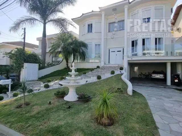 Casa / Sobrado para Locação em Santana de Parnaíba/SP Alphaville 7 Quartos