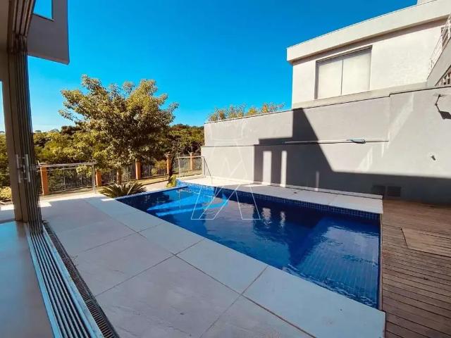 Casa / Sobrado para Locação em Santana de Parnaíba/SP Alphaville 4 Quartos