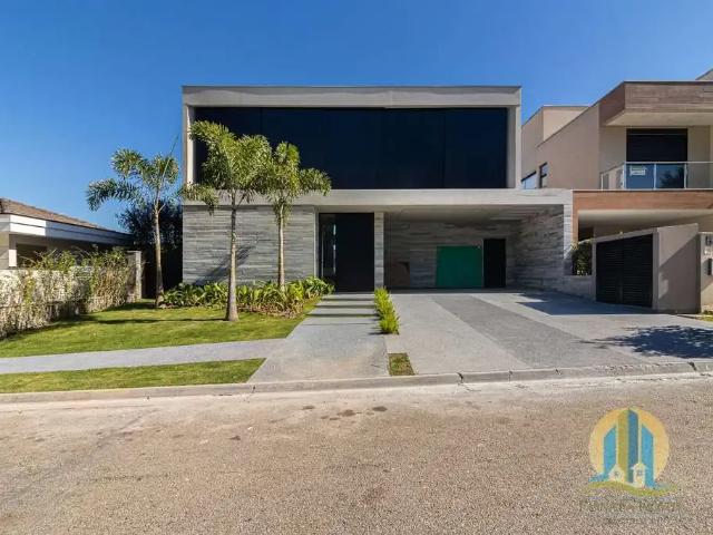 Casa / Sobrado para Locação em Santana de Parnaíba/SP Alphaville 4 Quartos