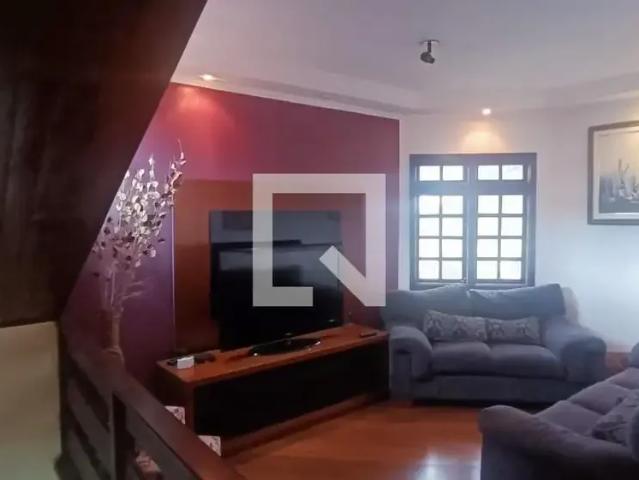 Casa / Sobrado para Locação em Santana de Parnaíba/SP Alphaville 4 Quartos