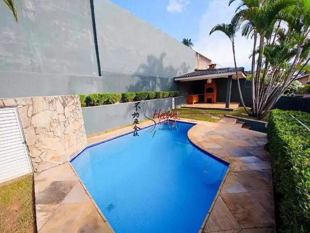 Casa / Sobrado para Locação em Santana de Parnaíba/SP Alphaville 4 Quartos