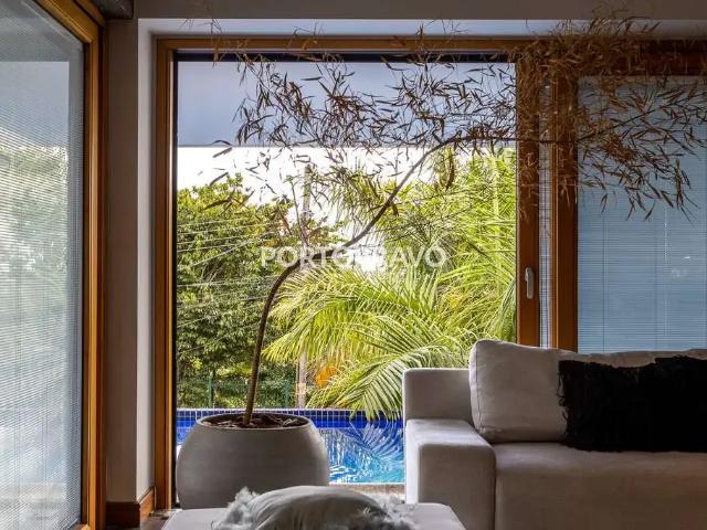 Casa / Sobrado para Locação em Santana de Parnaíba/SP Alphaville 4 Quartos