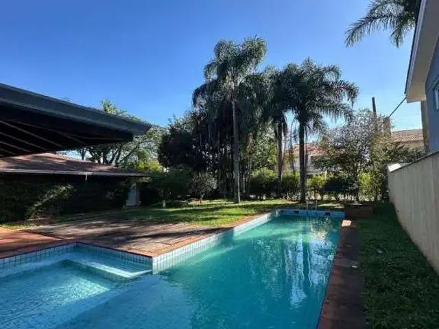 Casa / Sobrado para Locação em Santana de Parnaíba/SP Alphaville 4 Quartos