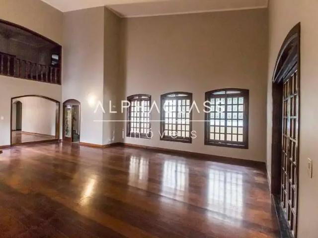 Casa / Sobrado para Locação em Santana de Parnaíba/SP Alphaville 4 Quartos