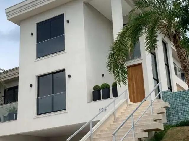 Casa / Sobrado para Locação em Santana de Parnaíba/SP Alphaville 5 Quartos