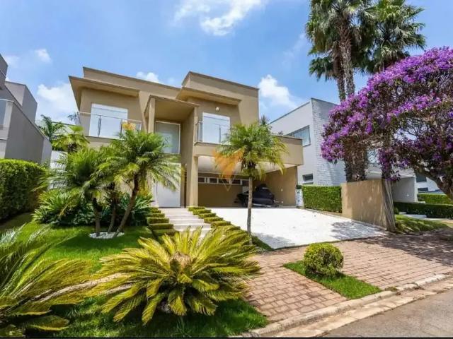 Casa / Sobrado para Locação em Santana de Parnaíba/SP Alphaville 5 Quartos
