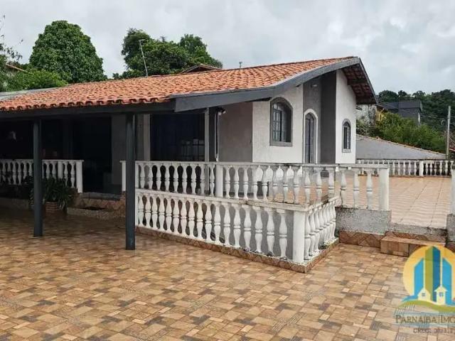 Casa / Sobrado para Locação em Santana de Parnaíba/SP Centro 4 Quartos