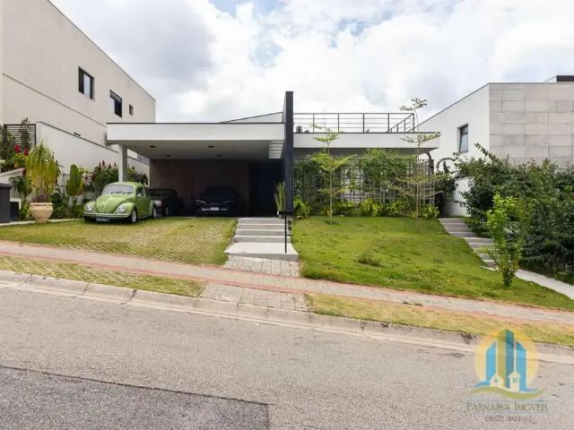 Casa / Sobrado para Locação em Santana de Parnaíba/SP Cidade Tamboré 3 Quartos