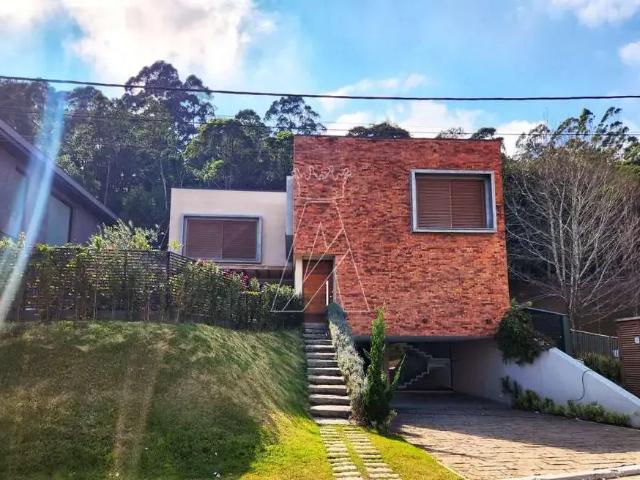 Casa / Sobrado para Locação em Santana de Parnaíba/SP Colinas da Anhangüera 4 Quartos