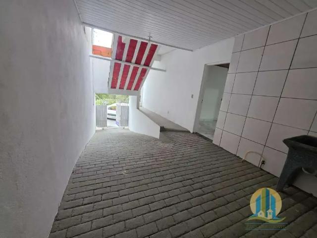 Casa / Sobrado para Locação em Santana de Parnaíba/SP Jardim São Luís 2 Quartos