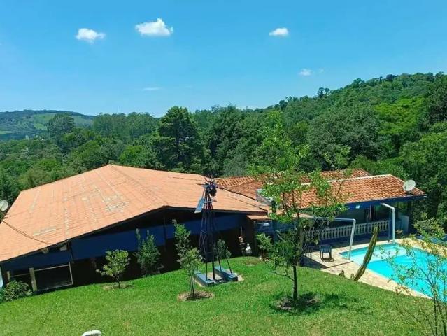 Casa / Sobrado para Locação em Santana de Parnaíba/SP Recanto Maravilha III 4 Quartos