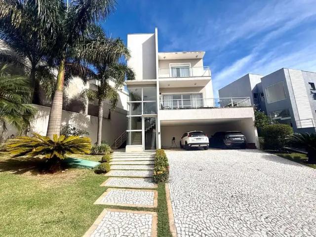 Casa / Sobrado para Locação em Santana de Parnaíba/SP Suru 4 Quartos