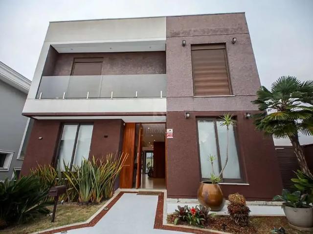 Casa / Sobrado para Locação em Santana de Parnaíba/SP Tamboré 3 Quartos