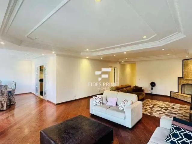 Casa / Sobrado para Locação em Santana de Parnaíba/SP Tamboré 4 Quartos