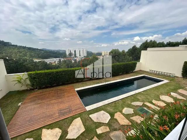 Casa / Sobrado para Locação em Santana de Parnaíba/SP Tamboré 4 Quartos