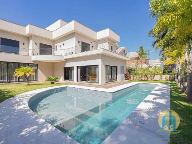 Casa / Sobrado para Locação em Santana de Parnaíba/SP Tamboré