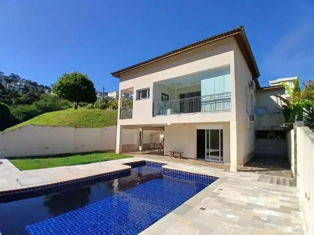 Casa / Sobrado para Locação em Santana de Parnaíba/SP Valville 3 Quartos
