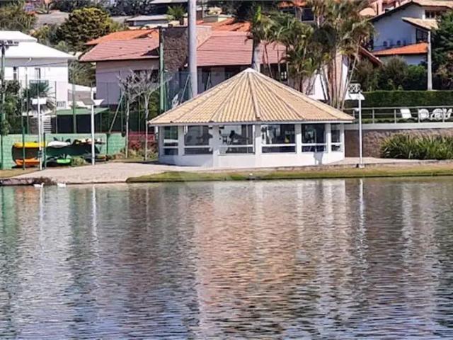 Casa / Sobrado para Locação em Sarandi/PR Jardim Centro Civico 5 Quartos