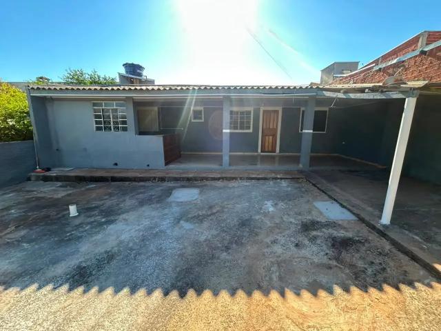 Casa / Sobrado para Locação em Sarandi/PR Jardim Gralha Azul 2 Quartos